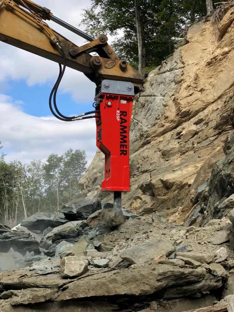 2025 Rammer R35P Hammer - Crushing Tigers