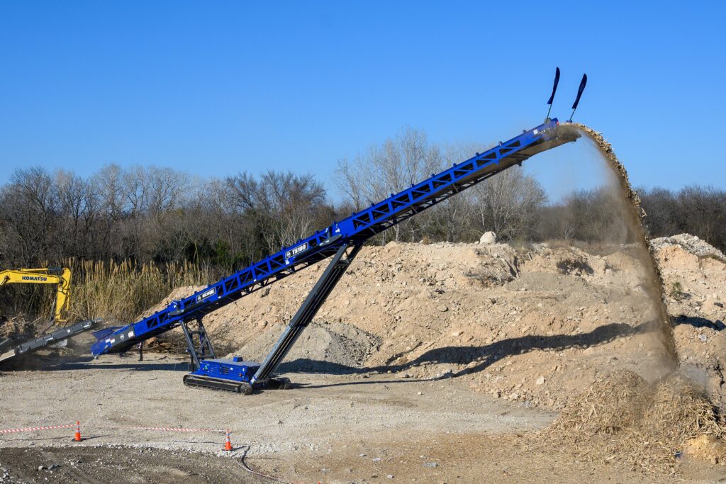 2022 EDGE TS100 Tracked Stacker - Crushing Tigers